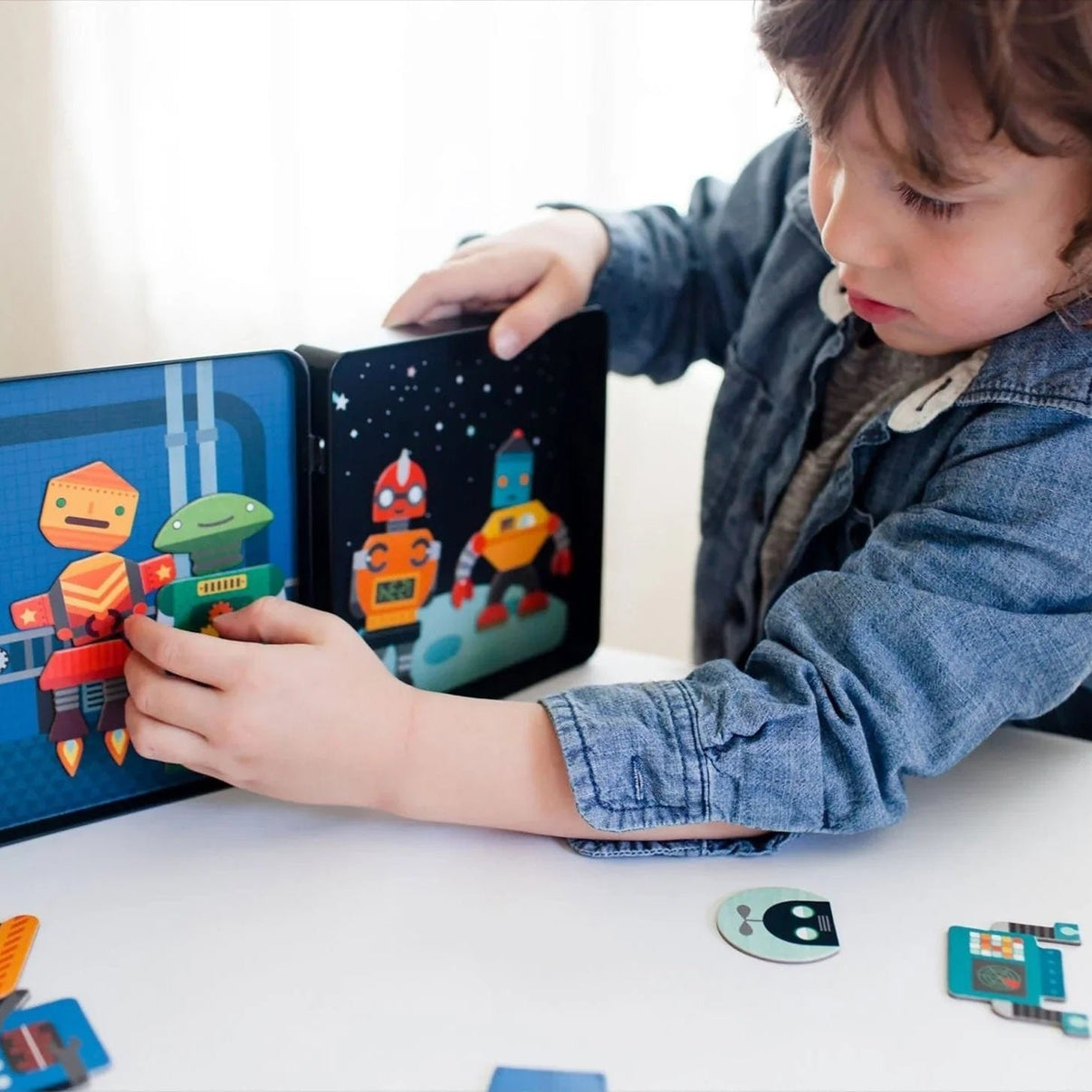 On-The-Go Magnetic Play Set - Robot Remix | Hopscotch Children's Store
